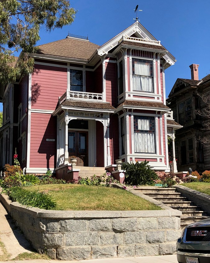 Charmed | Film Oblivion