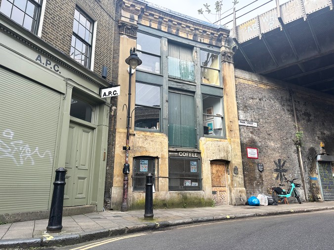 Lock Stock And Two Smoking Barrels | Film Oblivion